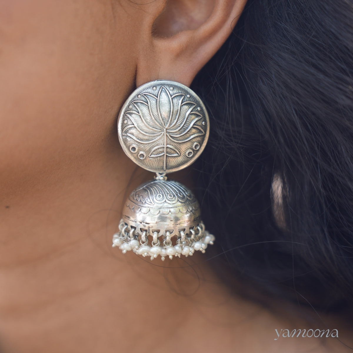Niovi Mehr Silver Jhumkas – Yamoona